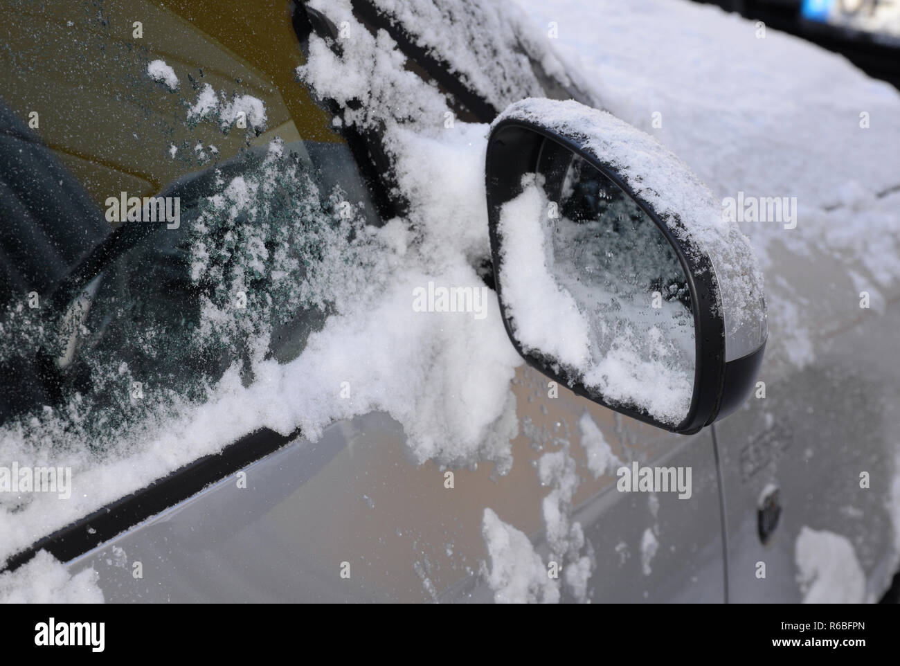 icy exterior mirrors Stock Photo - Alamy