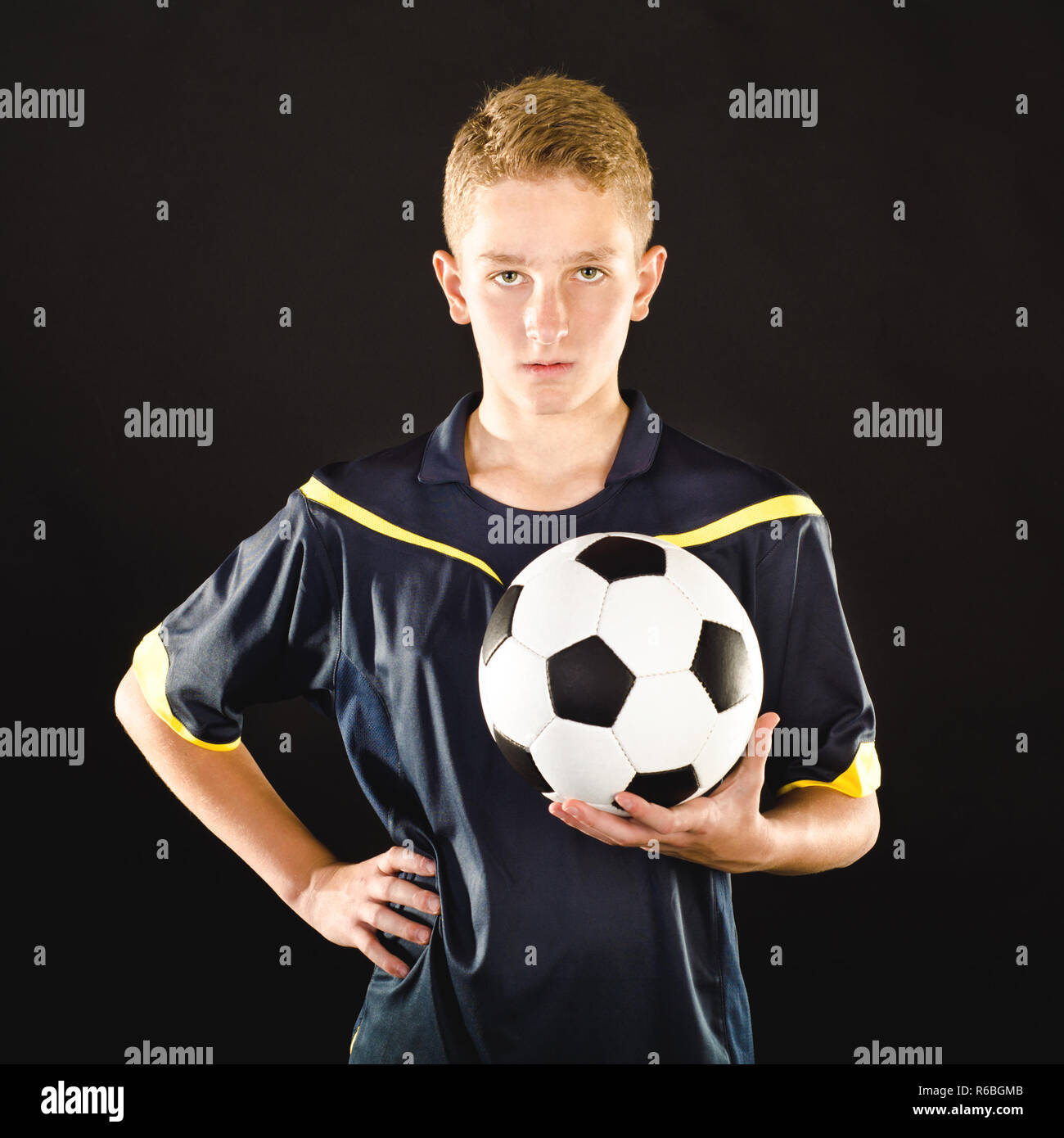 Black shirt soccer hi-res stock photography and images - Alamy