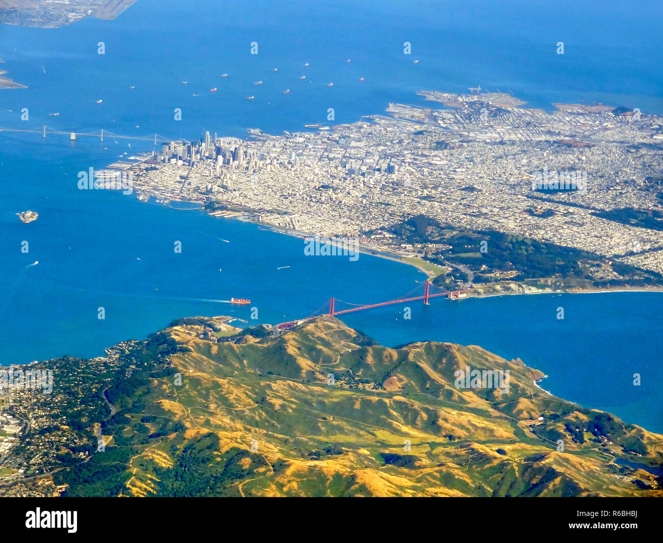 Land and sea aerial photograph hi-res stock photography and images - Alamy