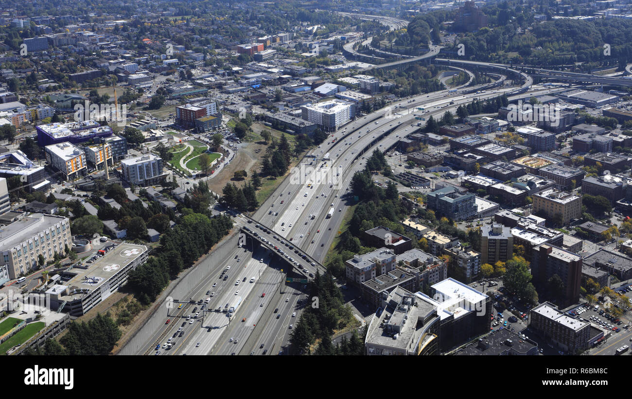 An aerial of a Seattle, Washington expressway Stock Photo - Alamy