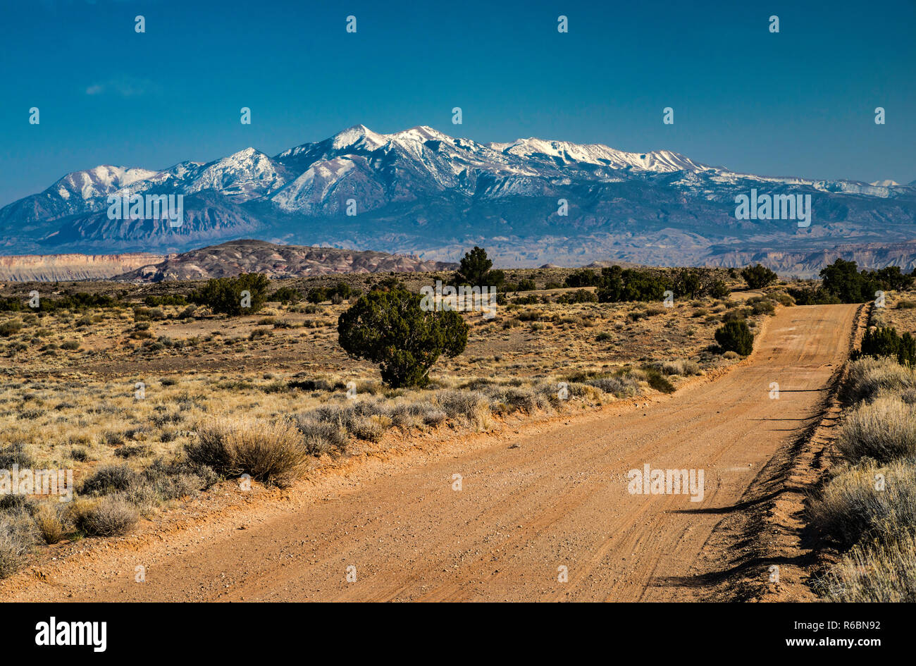 Hartnet Road in Lower Cathedral Valley, Henry Mountains in distance ...