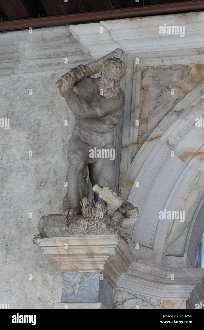 Heracles killing the hydra Stock Photo - Alamy