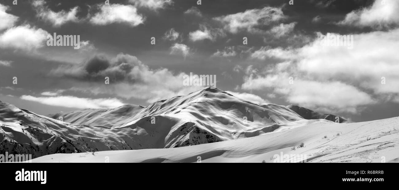 Mestia winter Black and White Stock Photos & Images - Alamy