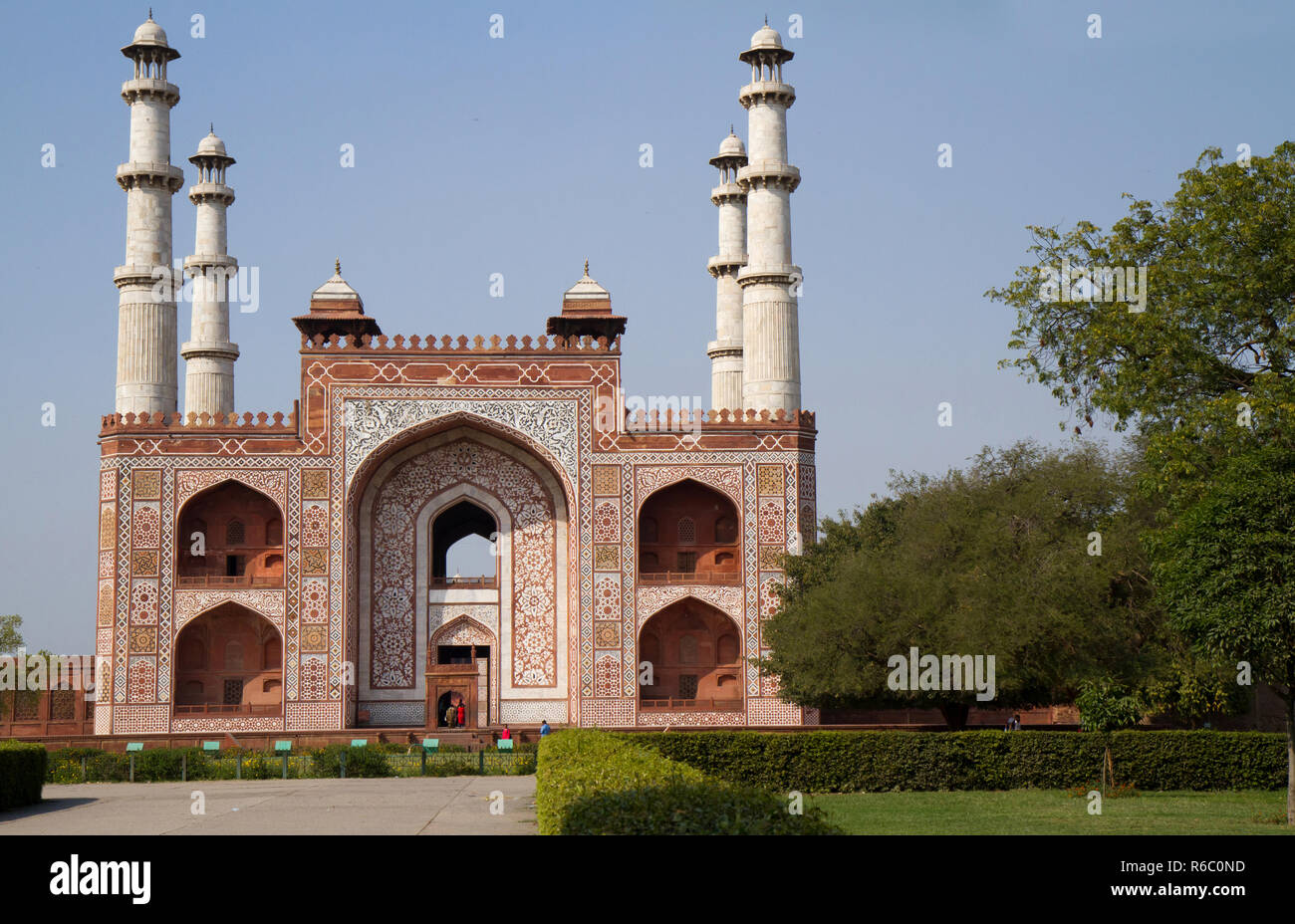 akbar tomb near agra in india Stock Photo - Alamy