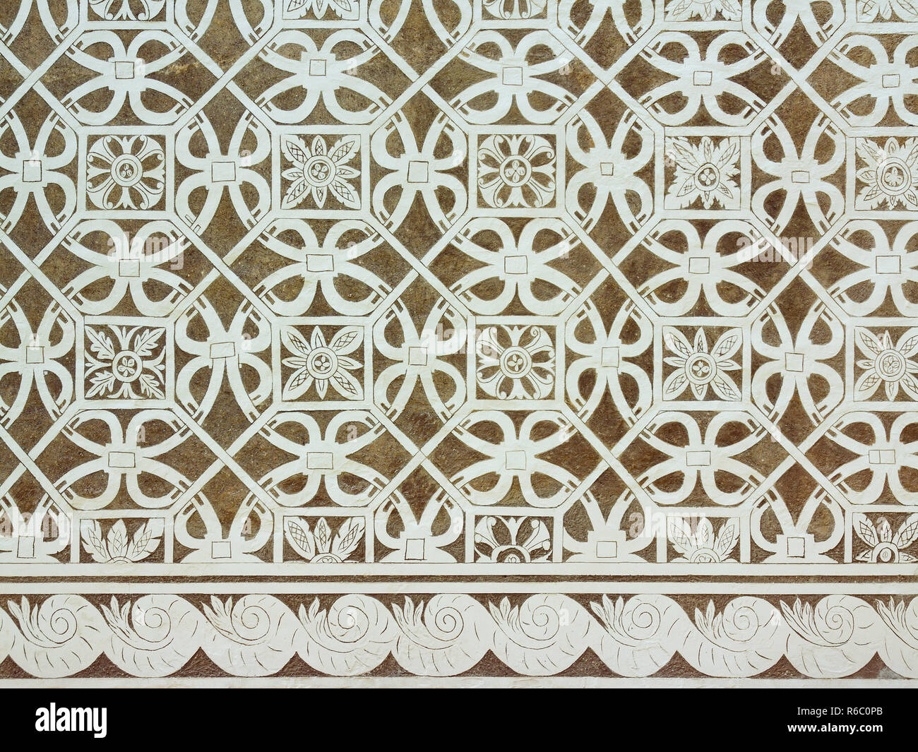 Sgraffito - Renaissance decoration of plaster Stock Photo - Alamy