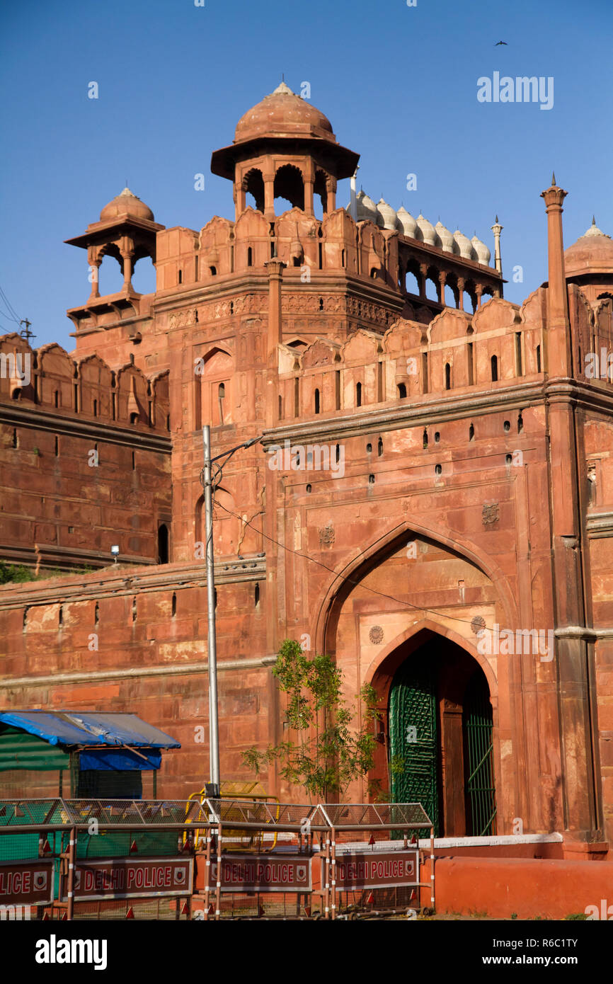 Red fort of new delhi hi-res stock photography and images - Alamy