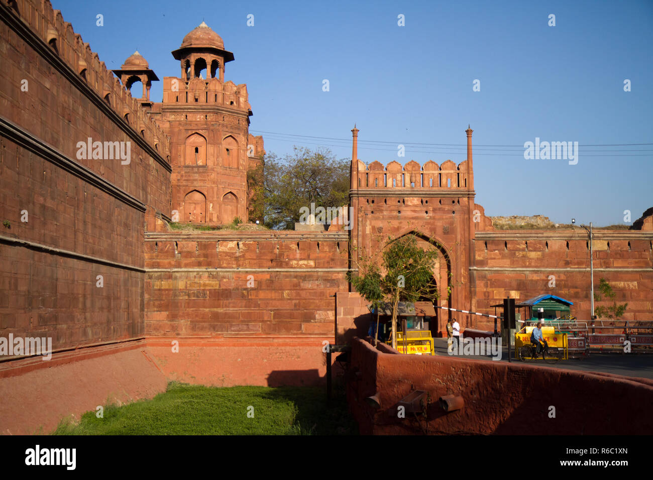 Red fort of new delhi hi-res stock photography and images - Alamy