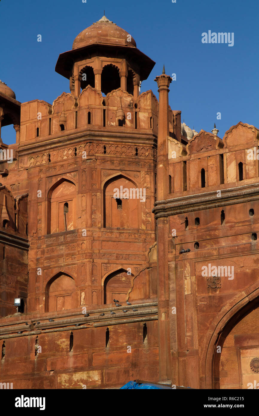 Red fort of new delhi hi-res stock photography and images - Alamy