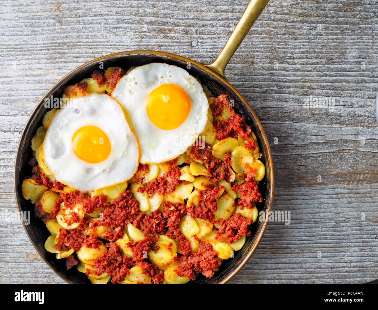 rustic corned beef hash Stock Photo - Alamy