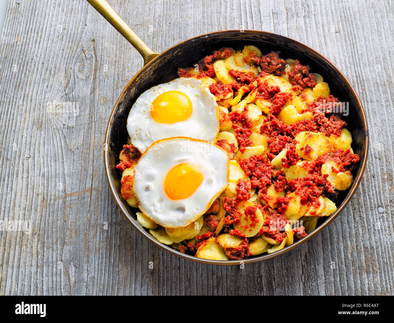 rustic corned beef hash Stock Photo - Alamy