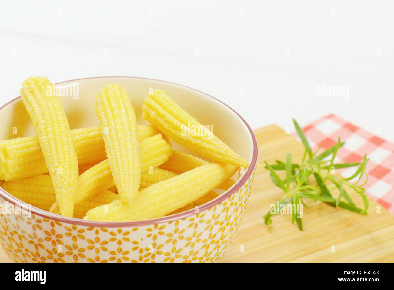 sweet baby corn Stock Photo - Alamy