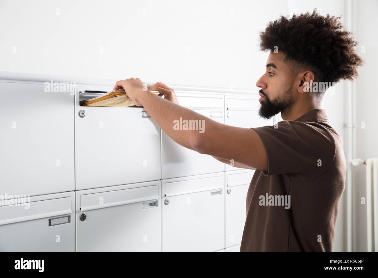 Post man deliver letters hi-res stock photography and images - Alamy