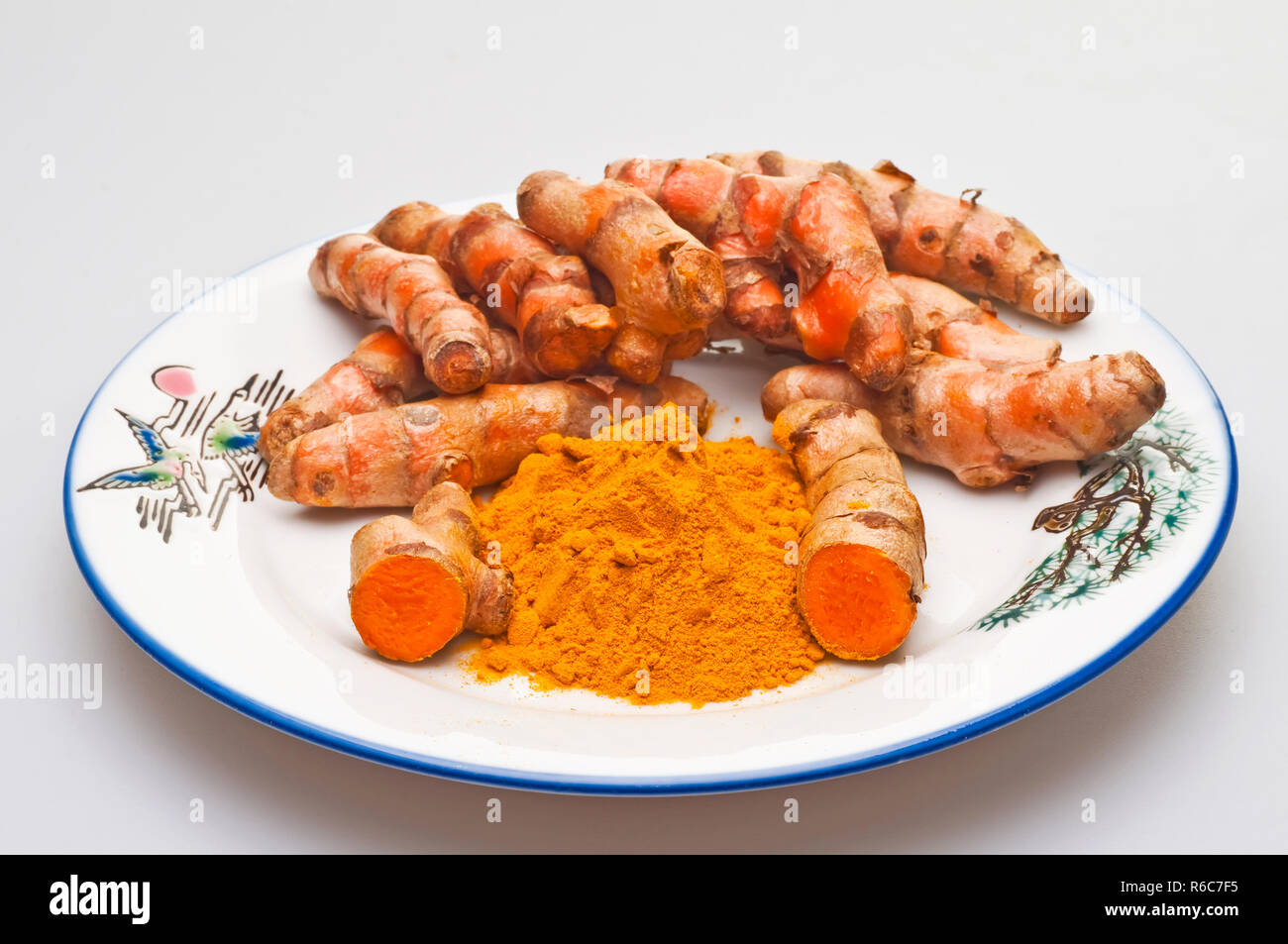 Turmeric, Root And Powder Stock Photo - Alamy