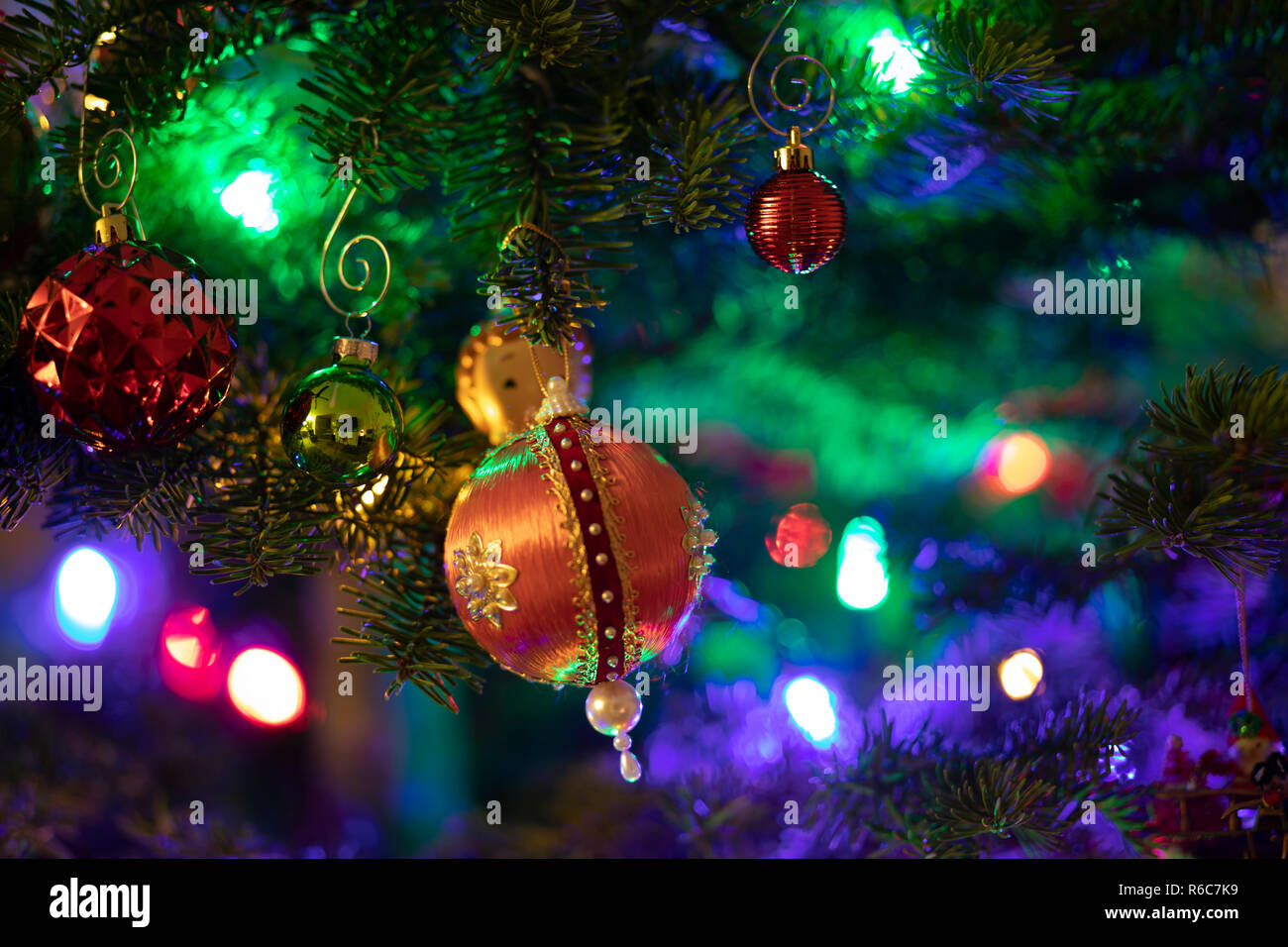 Elaborate Christmas Wallpapers