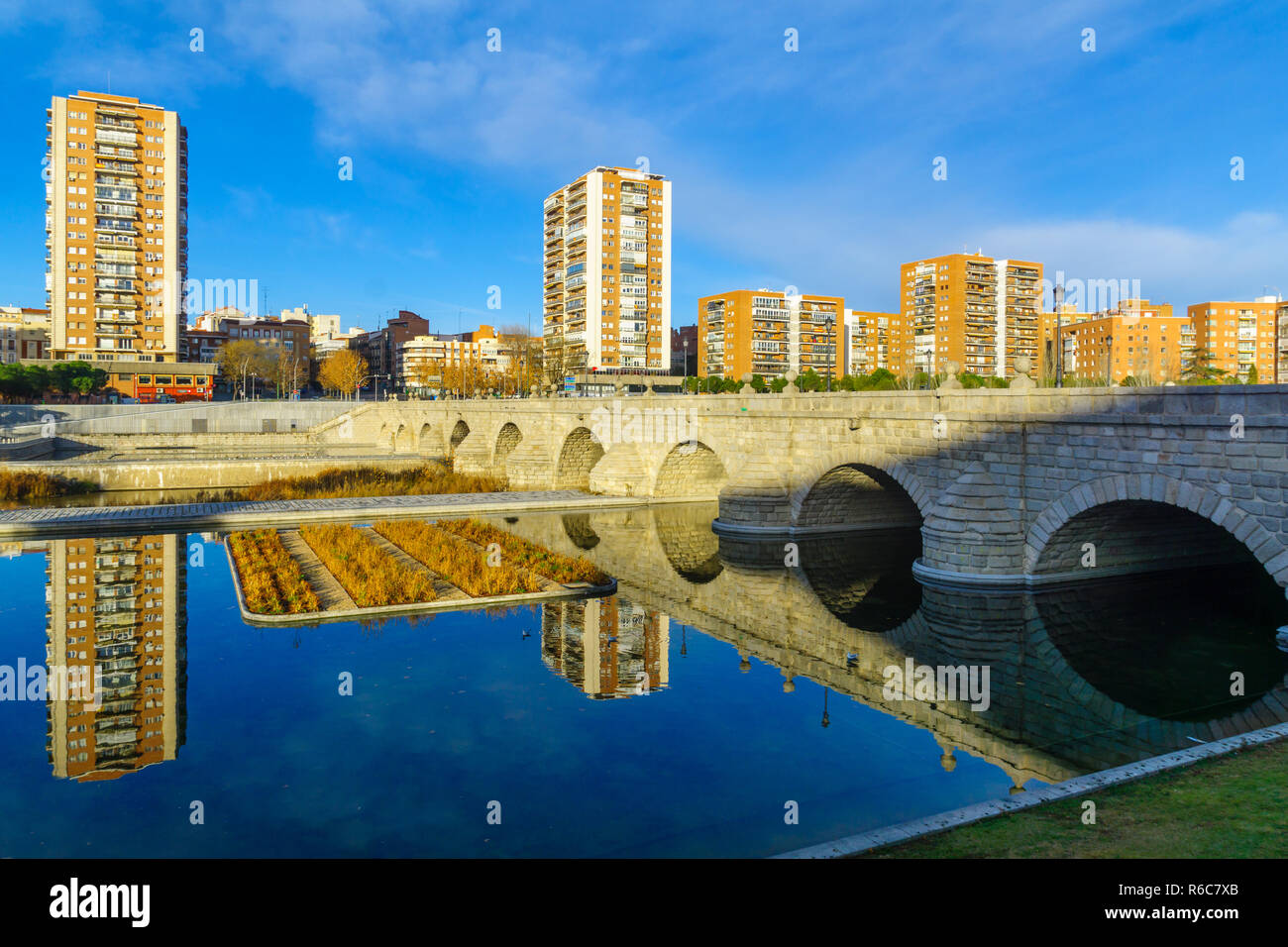 The Bridge of Segovia, crossing the Manzanares river, in Madrid, Spain ...