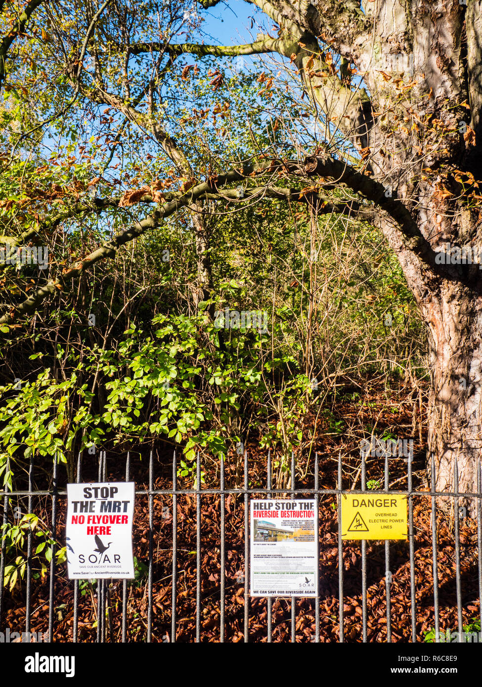 Stop the East Reading Mass Rapid Transit (MRT), River Thames, Reading ...