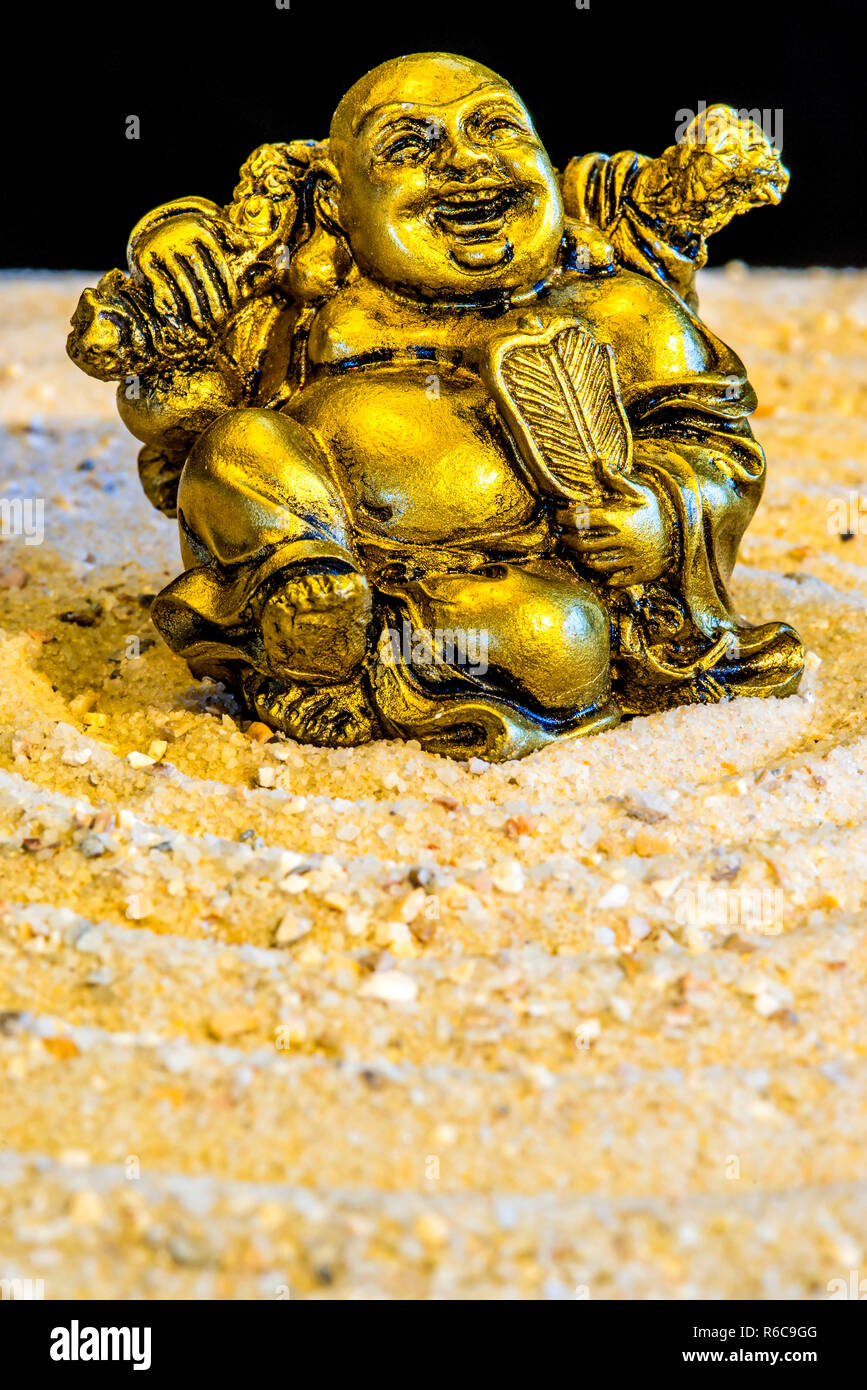 Buddha In Zen Circle Stock Photo - Alamy