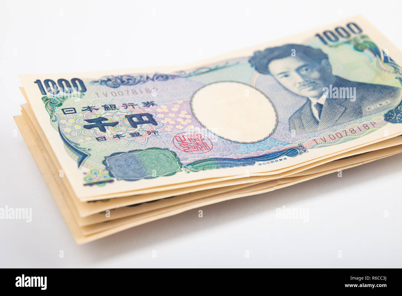 1000 Japanese Yen bank notes Stock Photo - Alamy