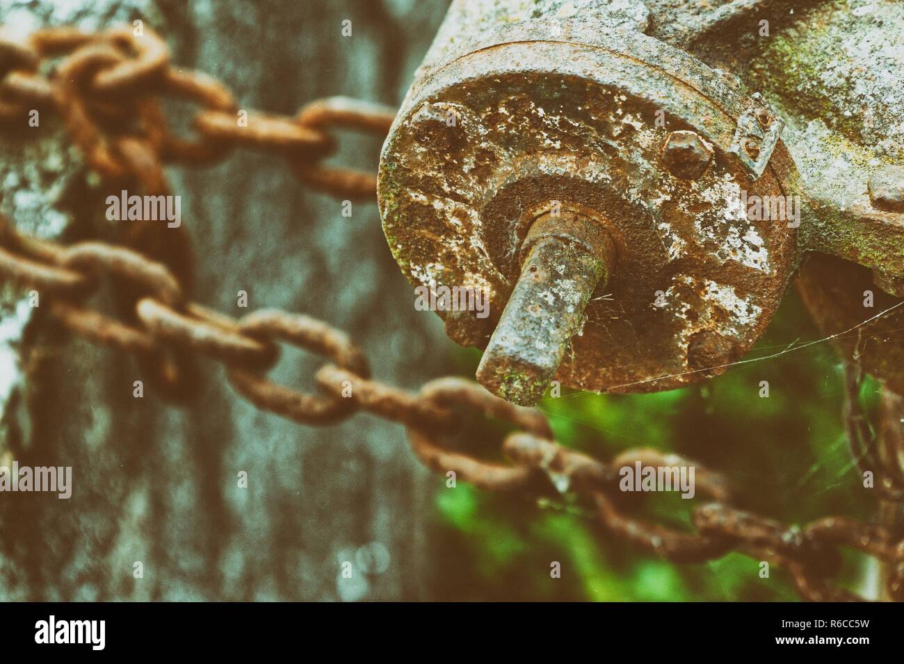 Rusty steel chain element, industrial background for commercial use ...