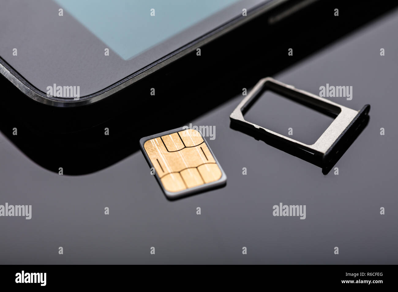 Smart phone sim cards hi-res stock photography and images - Alamy