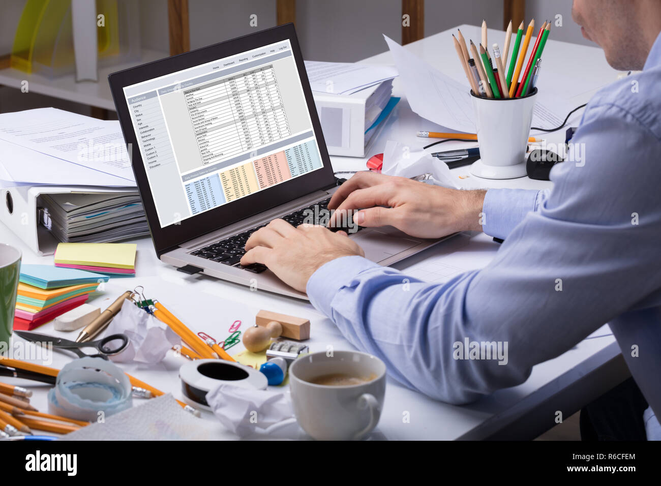 Clutter desk businessman hi-res stock photography and images - Alamy