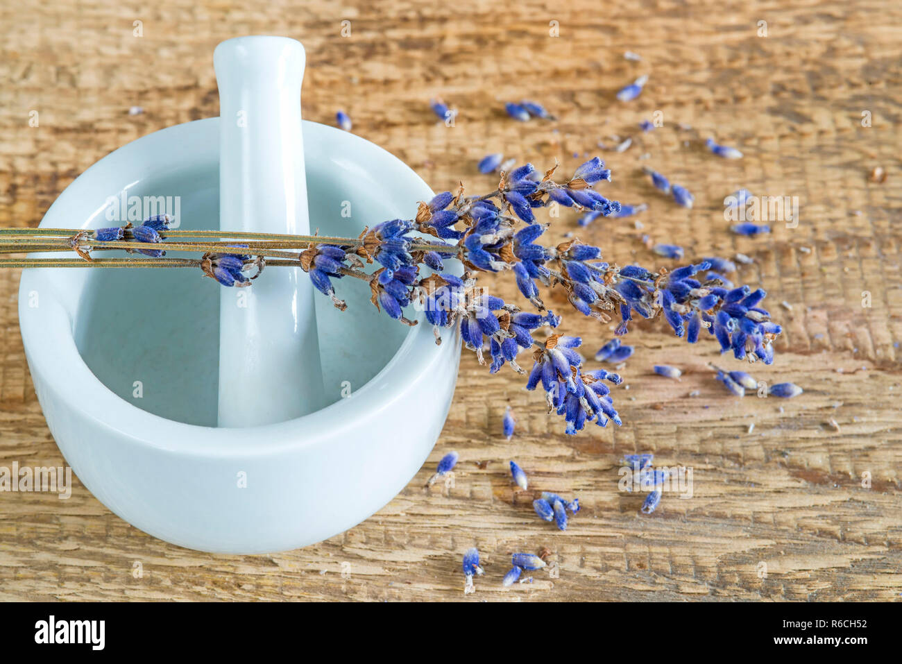 Lavender mortar hi-res stock photography and images - Alamy