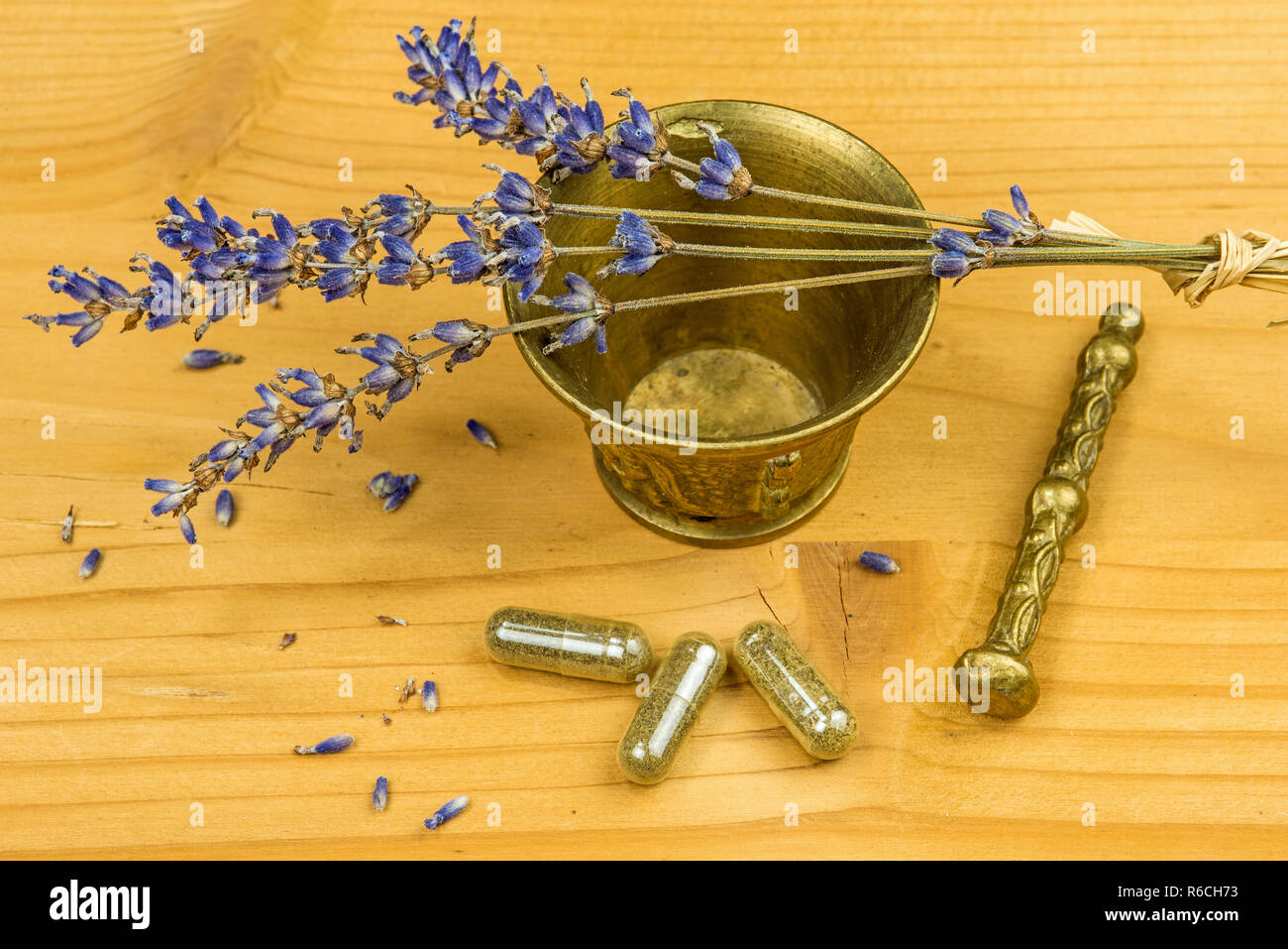 Lavender mortar hi-res stock photography and images - Alamy