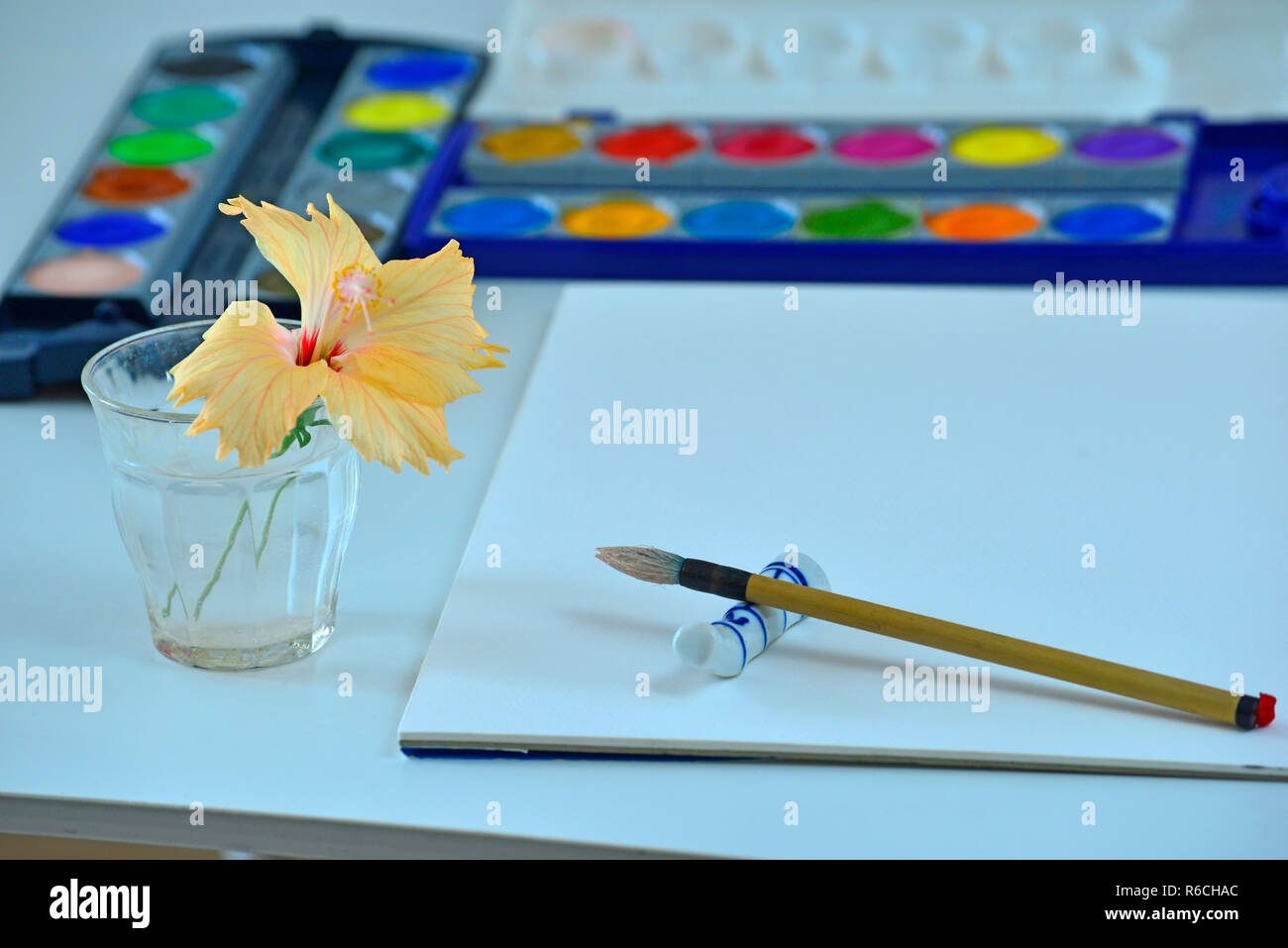 Hobby painting hi-res stock photography and images - Alamy