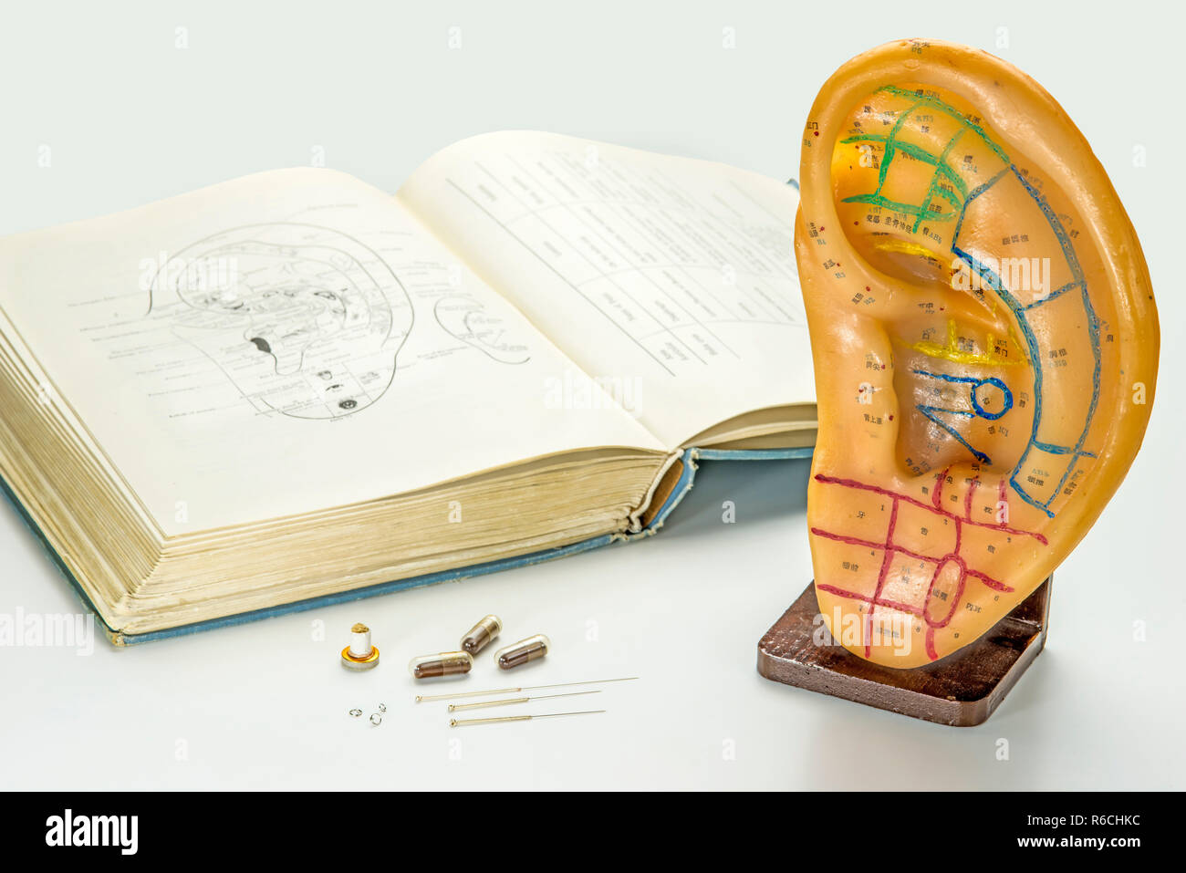 Acupuncture To Stop Smoking Stock Photo - Alamy
