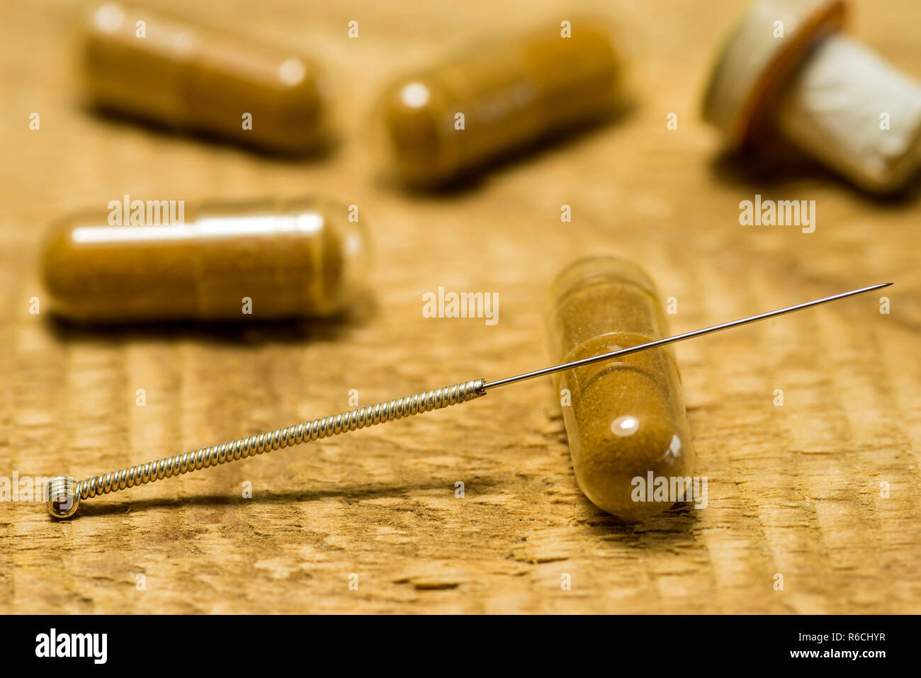 Acupuncture needle tcm china hi-res stock photography and images - Alamy