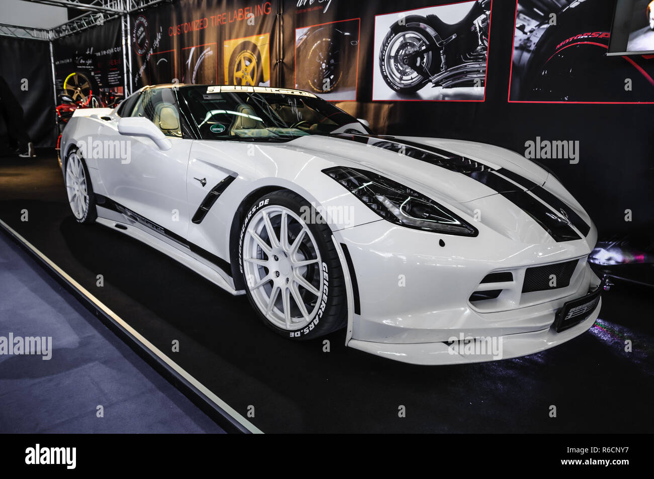 White c7 corvette stingray car hi-res stock photography and images - Alamy