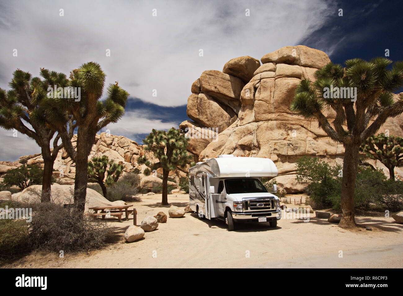 Hidden Valley Campground in Joshua Tree National Park in California in ...