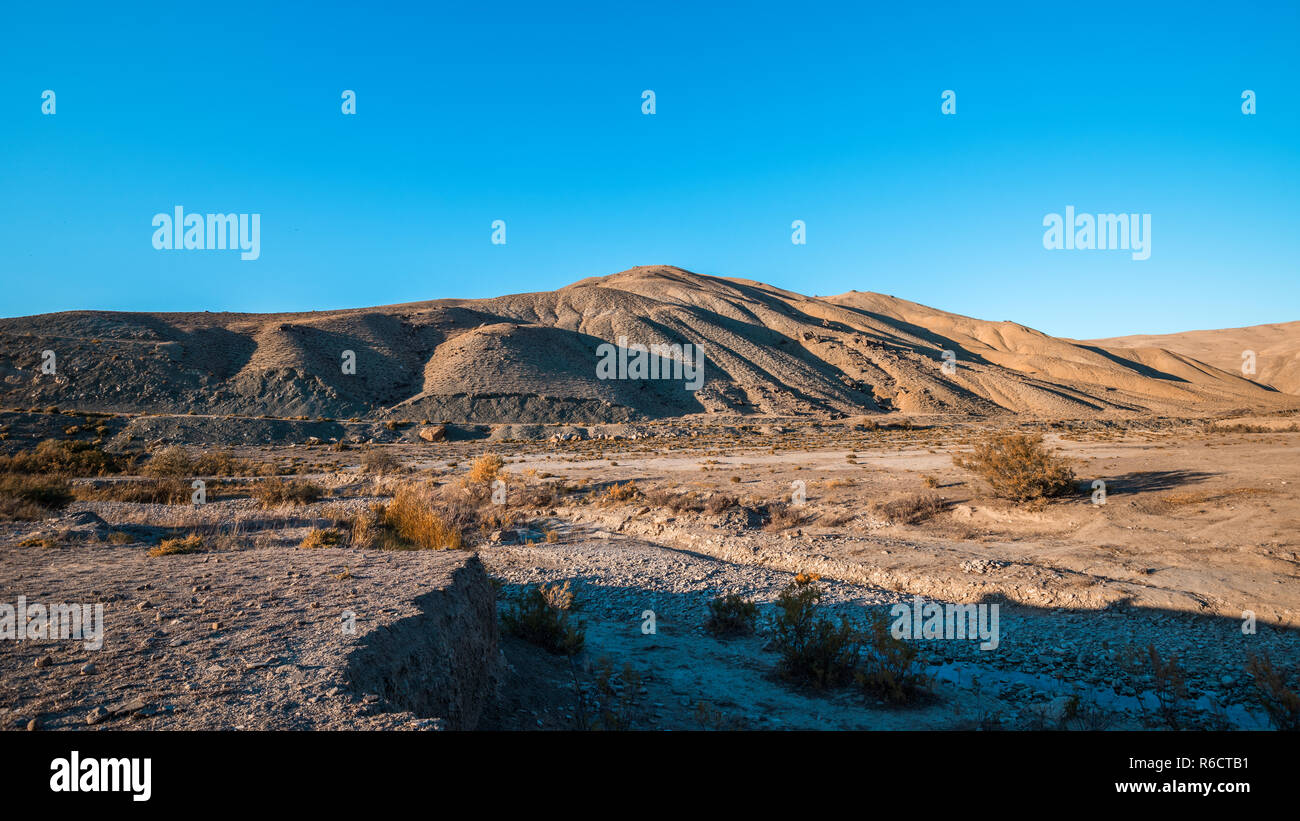 Beautiful autumn mountain dry hi-res stock photography and images - Alamy