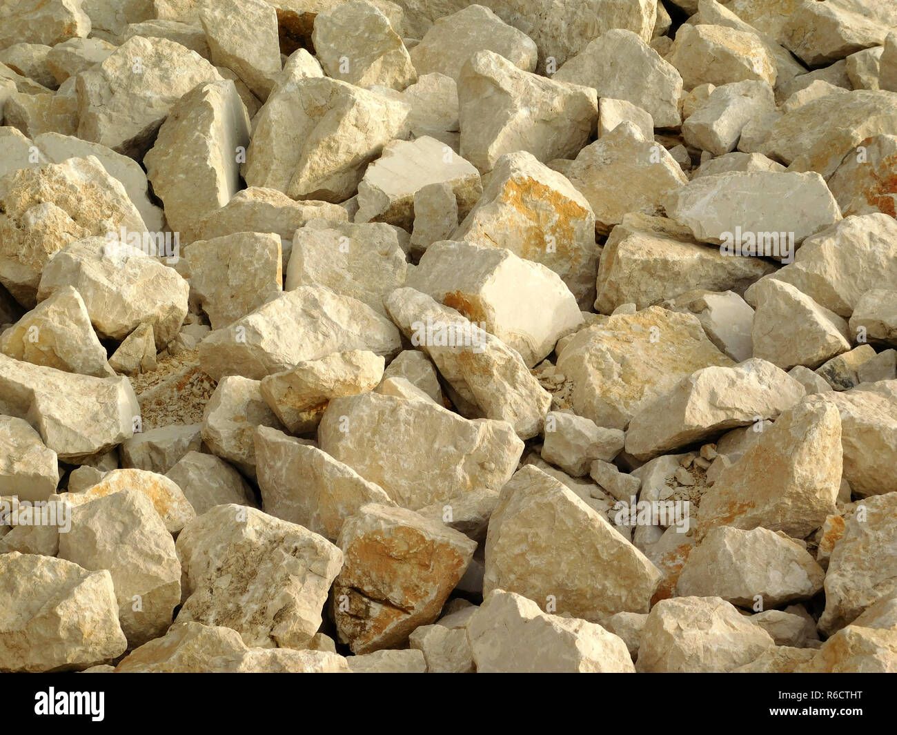 stones and rocks Stock Photo - Alamy
