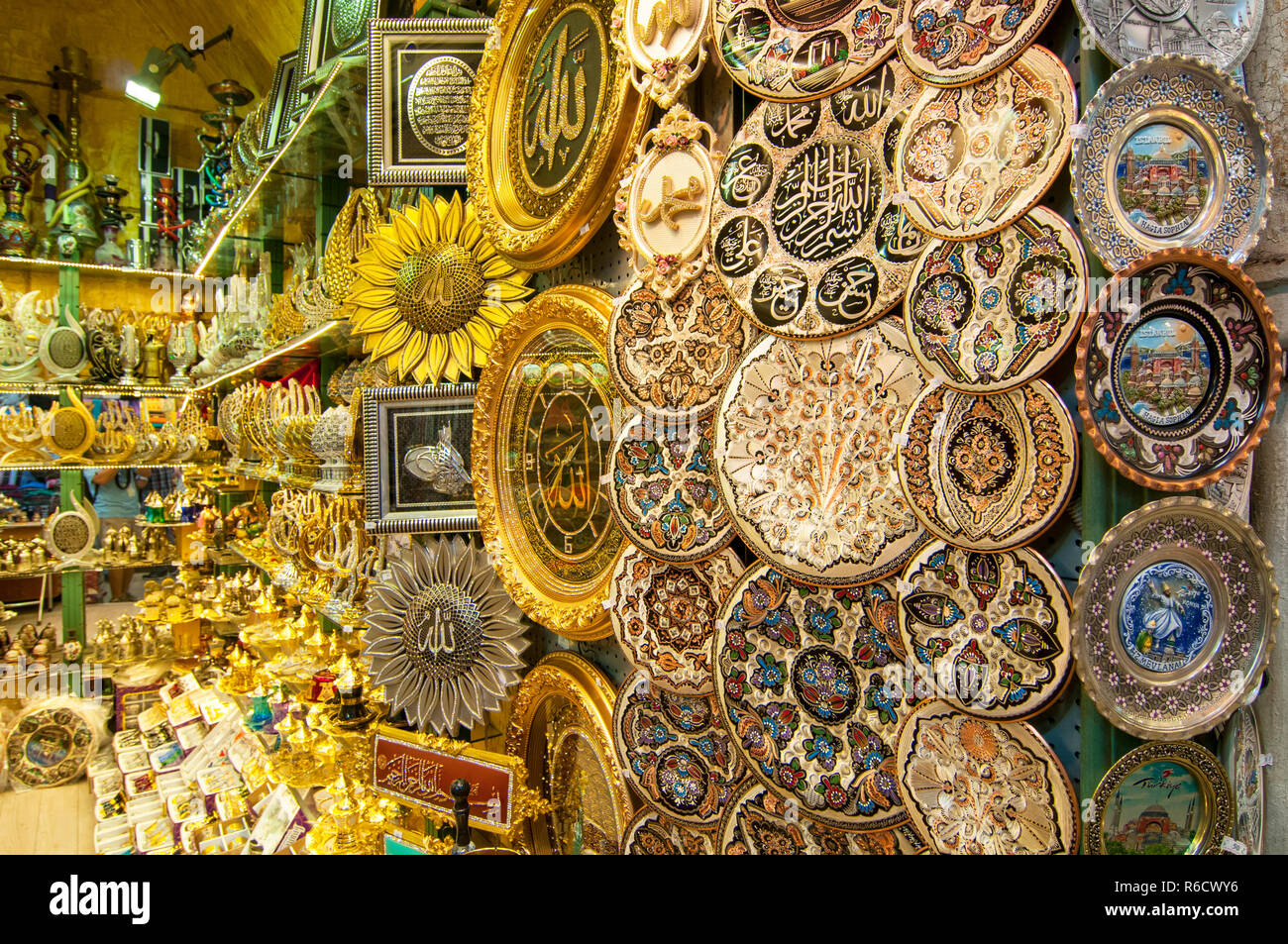 Turkish Ornamental Plates For Sale On Grand Bazaar At Istanbul, Turkey ...