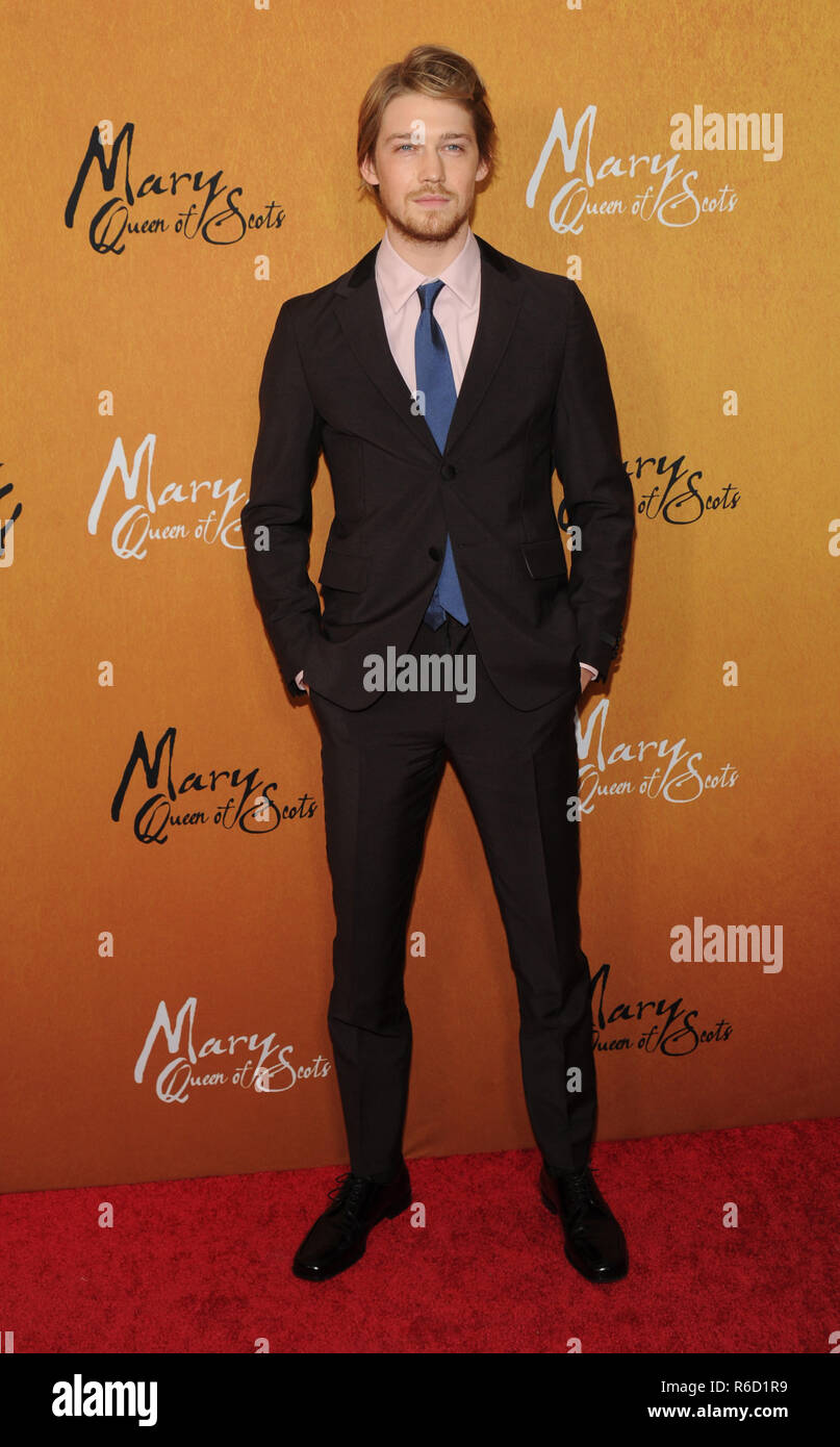 Joe alwyn mary queen of scots hi-res stock photography and images - Alamy