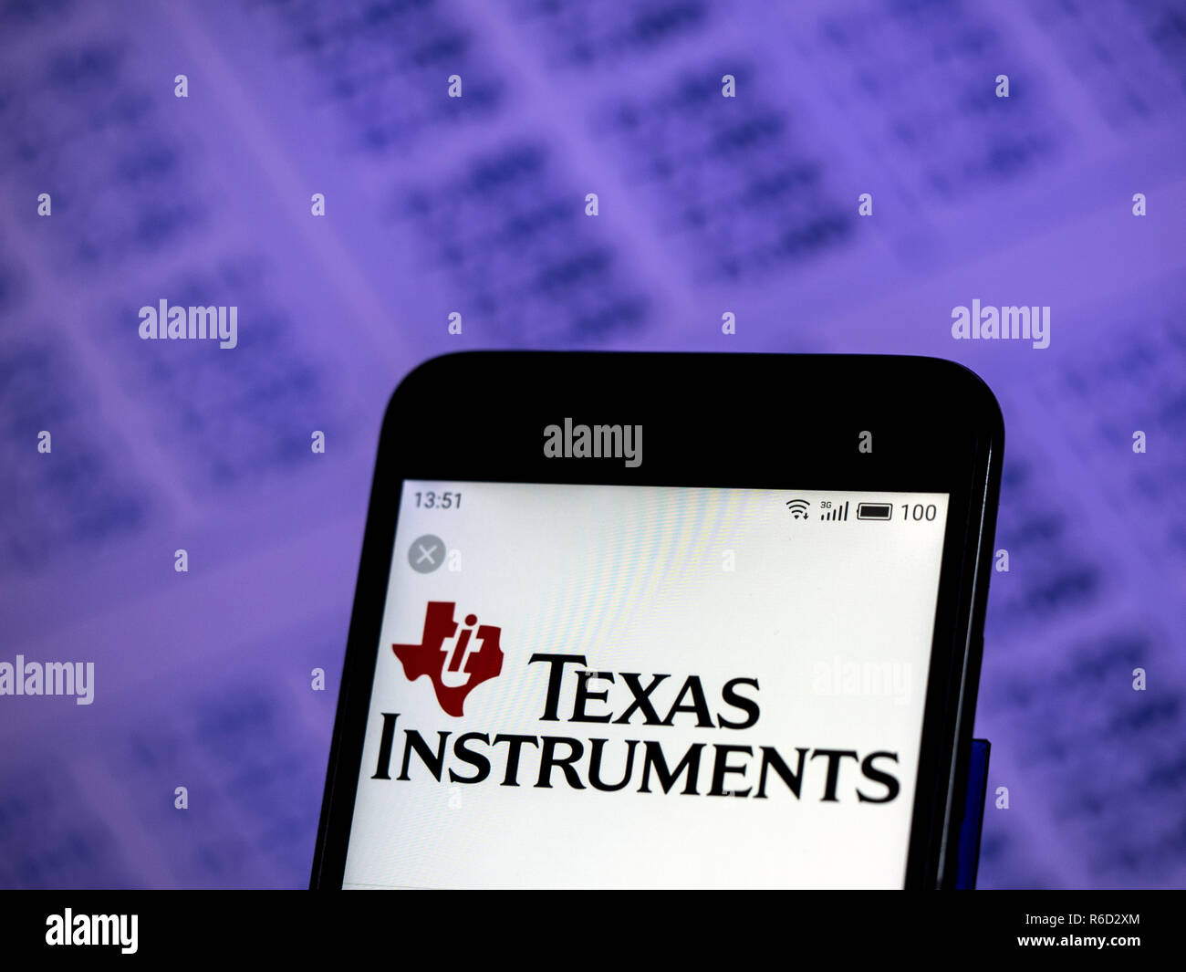 Texas instruments logo hi-res stock photography and images - Alamy