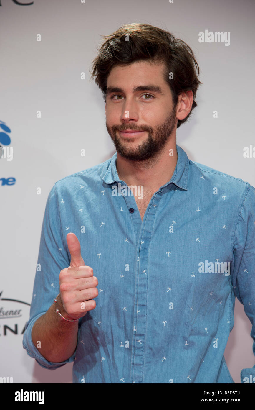 Alvaro SOLER, Singer, Red Carpet, Red Carpet Show, arrival, arrival, 30 ...