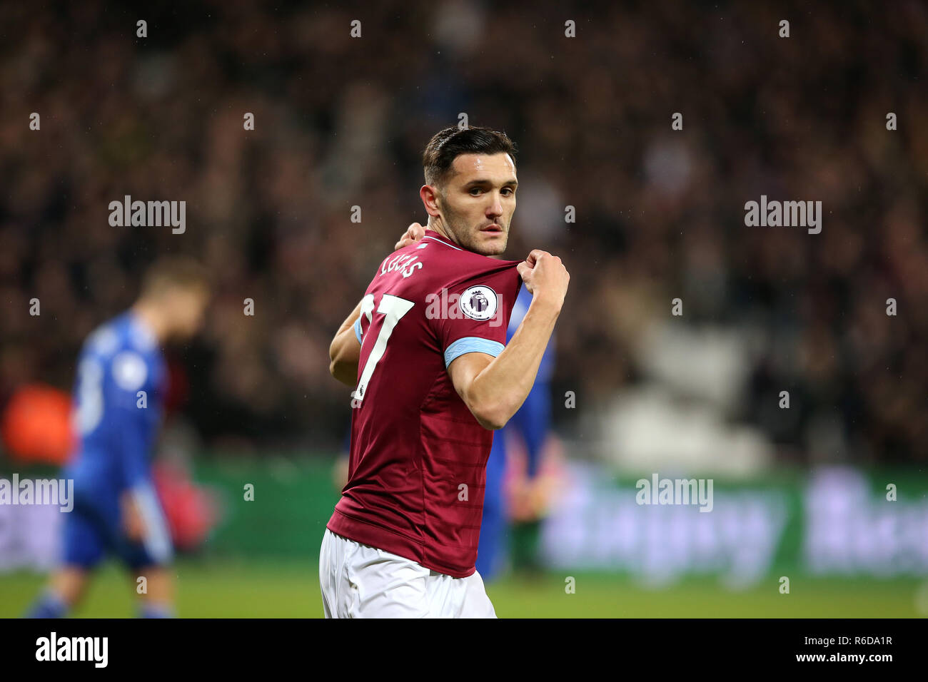 4th December 2018, London Stadium, London, England; EPL Premier League ...