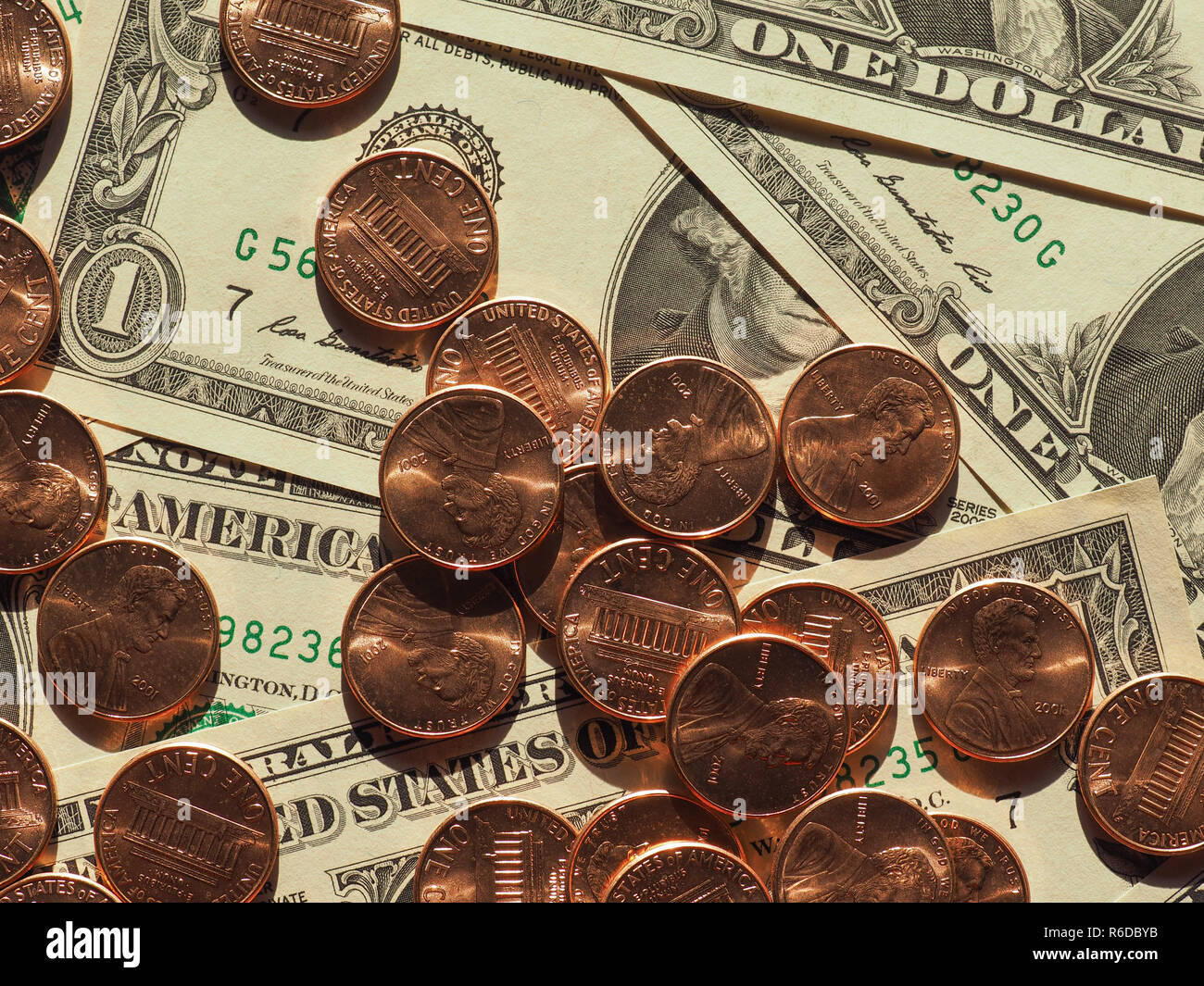 Dollar notes and coins, United States Stock Photo - Alamy
