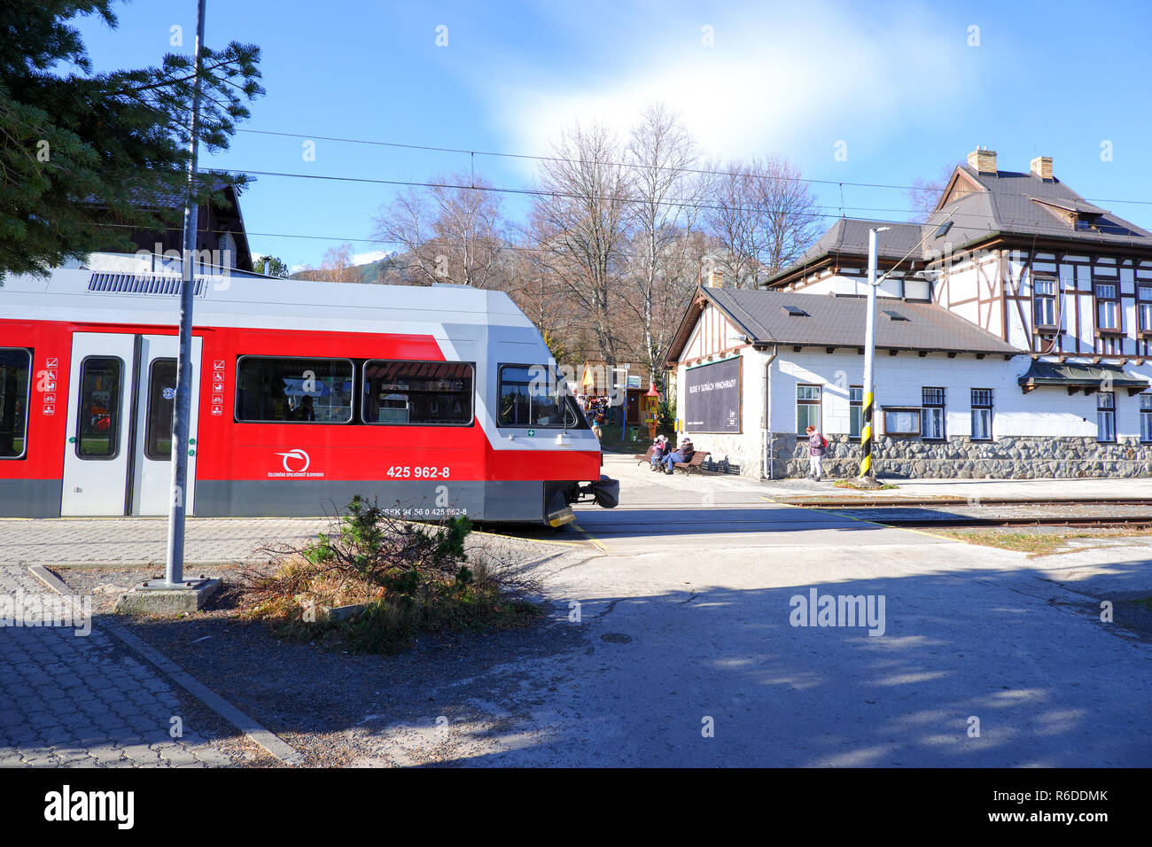 Electric Tatra train at Tatranská Lomnica, Slovakia Stock Photo - Alamy