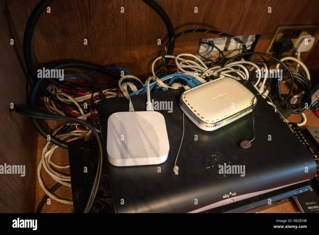 Jumbled Wires High Resolution Stock Photography and Images - Alamy