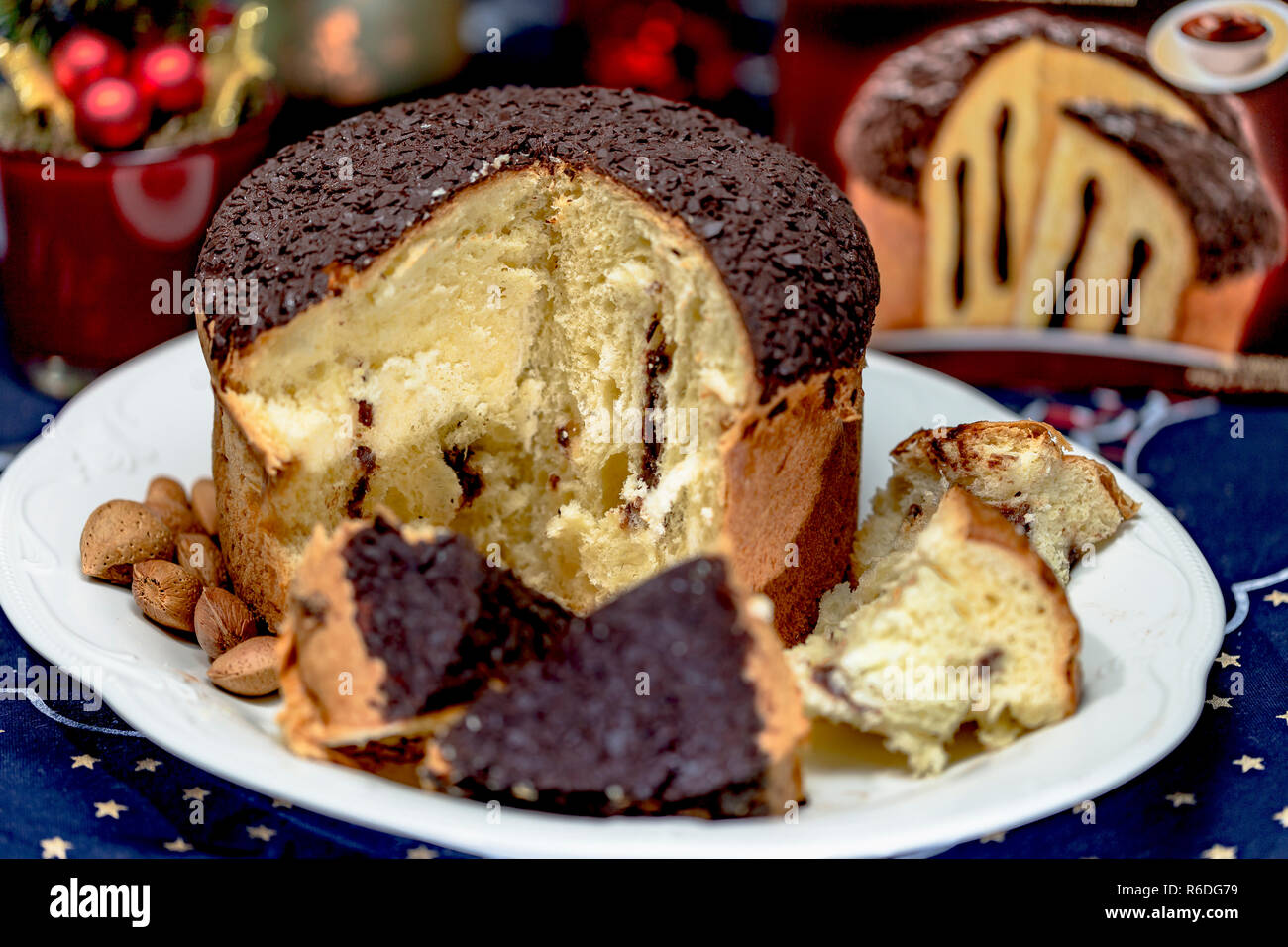 chocolate panettone from italy - panettone al cioccolato Stock Photo ...