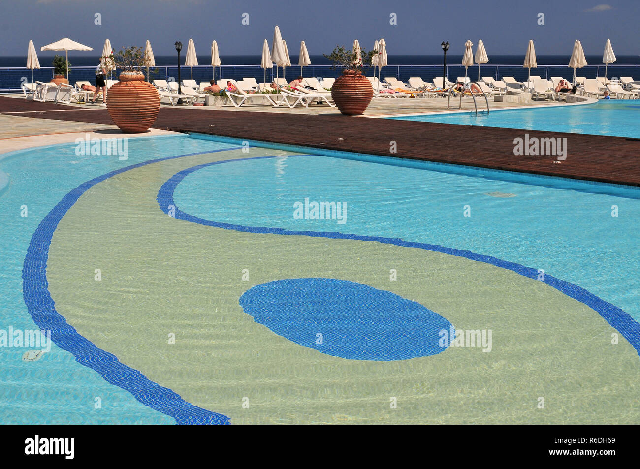 Panorama Hotel And Luxury Exclusive Infinity Pool Inviting A Dip ...