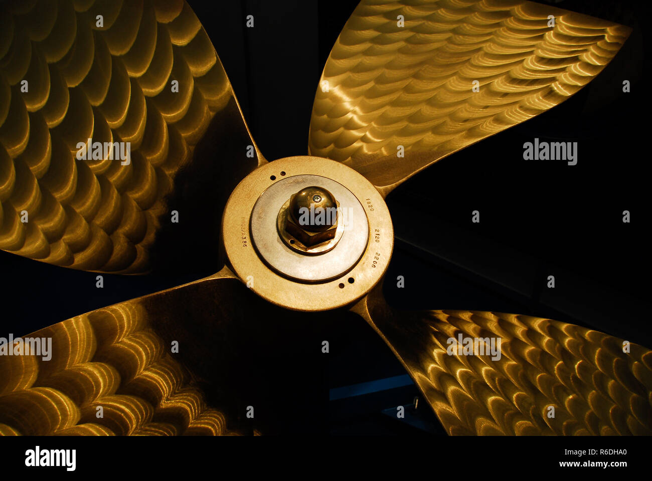 Ship propeller blade closeup Stock Photo - Alamy