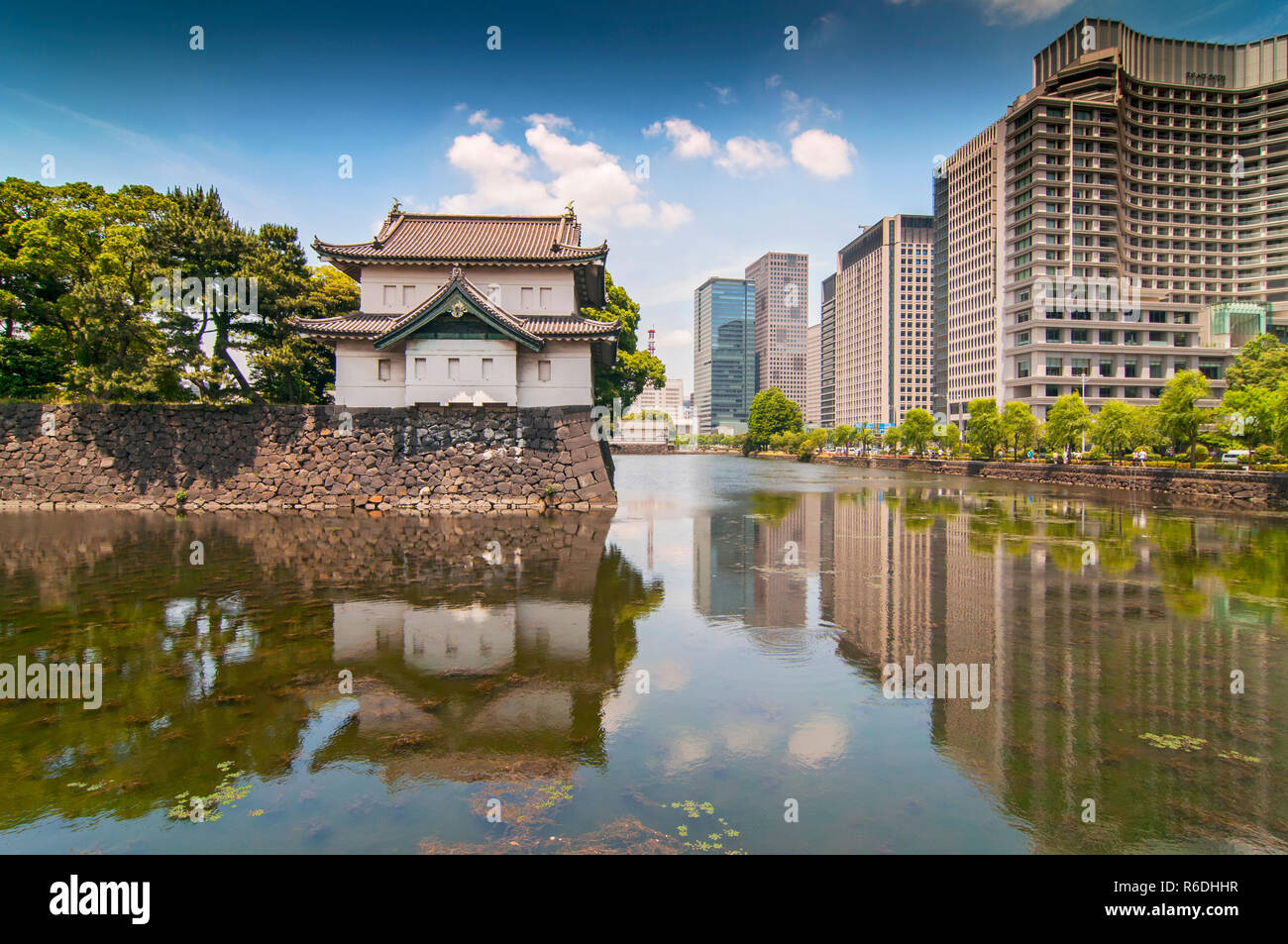Imperial Palace And Tokyo Skyline Stock Photo - Alamy