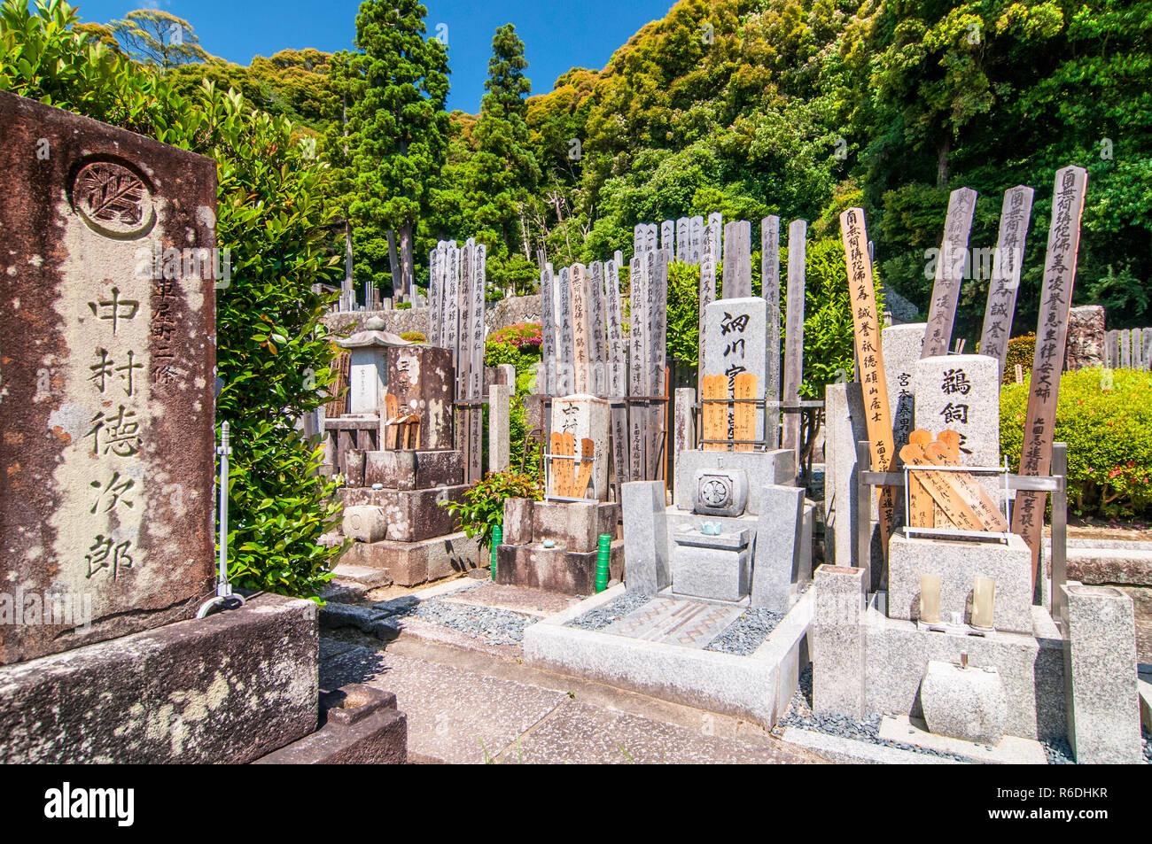 Old Graves And Headstones Of The Deceased At A Buddhist Cemetery ...