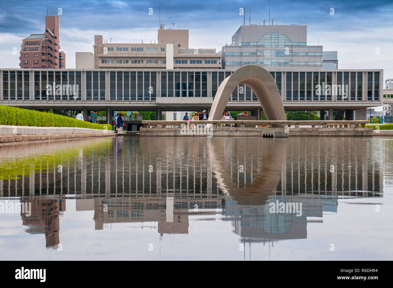 The Memorial Cenotaph At Hiroshima Peace Memorial Park Hiroshima Peace ...