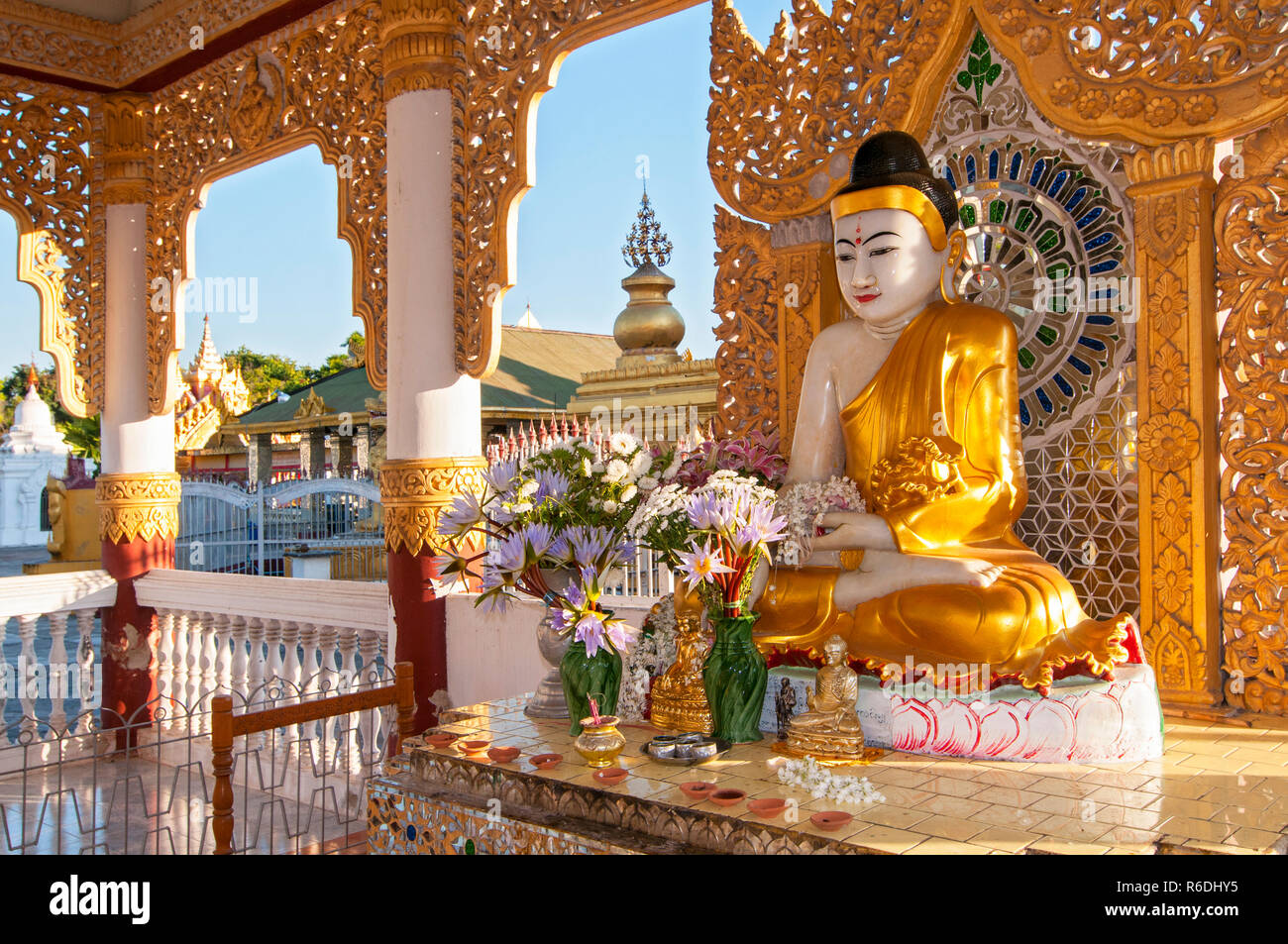 Buddha Altar At Kuthodaw Pagoda In Mandalay, Myanmar Stock Photo - Alamy