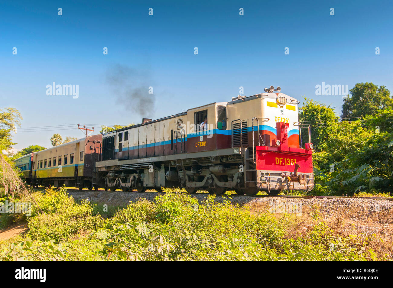 Trains in myanmar hi-res stock photography and images - Alamy
